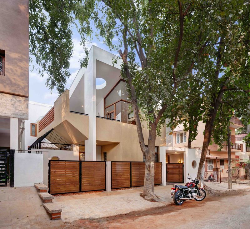 Playful Cubist Houses : house sampada