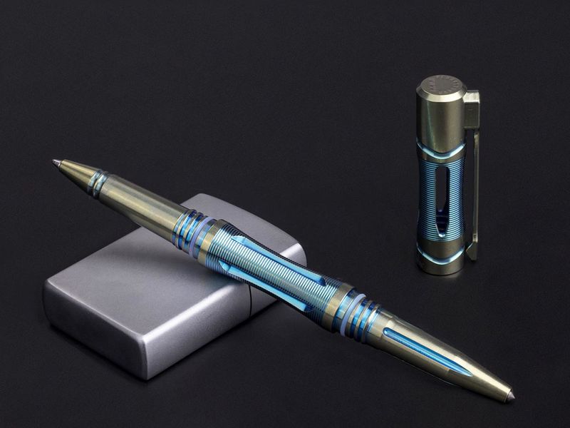 Discrete Tactical Pens : Fenix T5Ti Halberd
