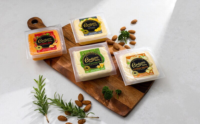 Artisan-Quality Entertaining Cheeses : Brownes Dairy Club Cheddar