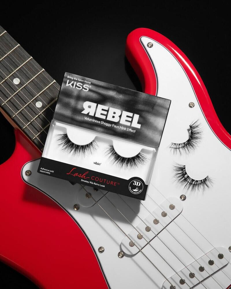 Edgy 90s-Style False Lashes : Kiss Lash Couture Rebel collection