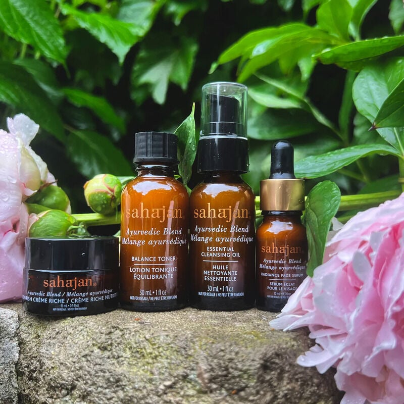 Ayurveda-Inspired Skincare Discovery Collections : skincare discovery collection
