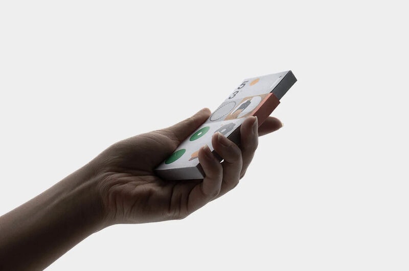 Adaptable AI-Enabled Smartphones : Play T 1 foldable phone