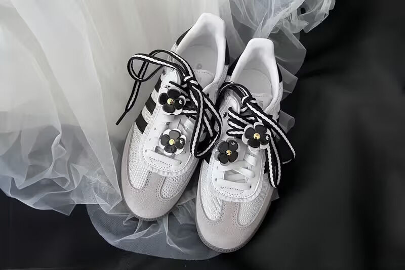 Bow Adorned Lace Shoes lace 1