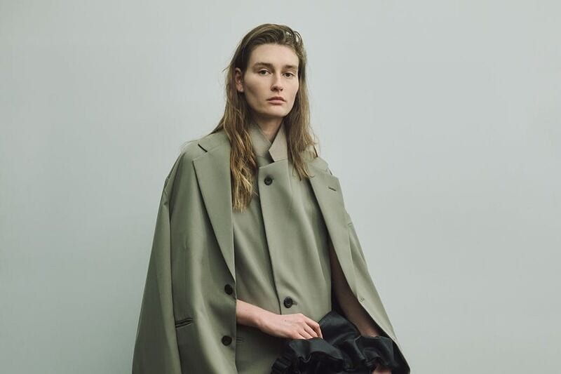 Understated Spring-Centric Fashion : stein