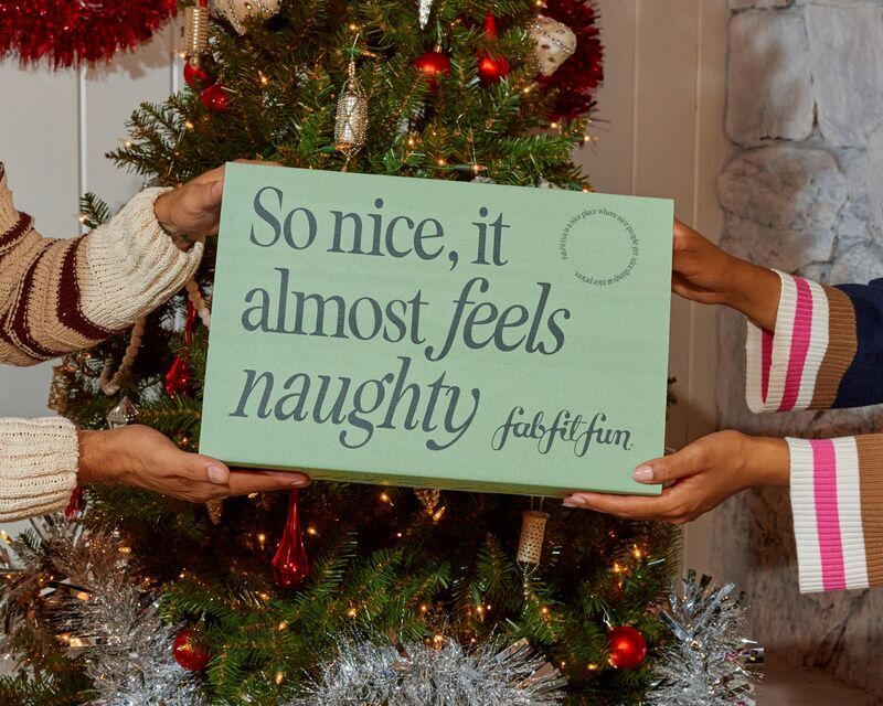 Curated Seasonal Boxes : FabFitFun Winter Seasonal Box