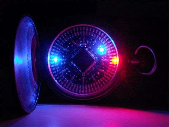 DIY Glowing Watches: LED Pocket Watch is Made From Family Heirloom