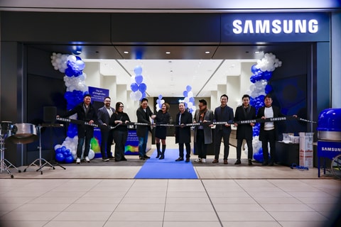 Interactive Store Hubs : Samsung Experience Store at Scarborough