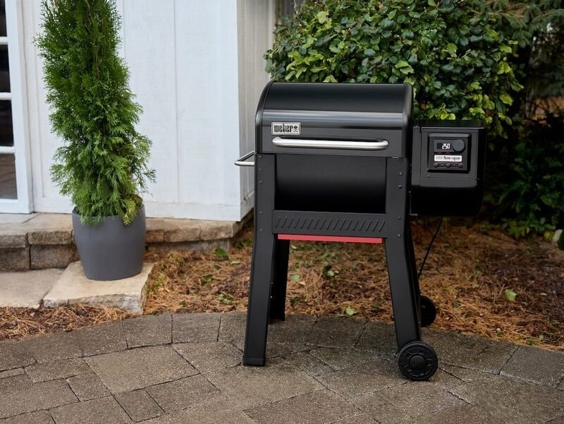 Connected Compact Outdoor Smokers : Weber Smoque Pellet Smoker