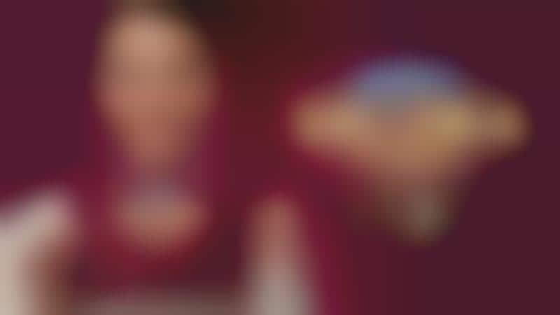 Singer-Created Sandwich Cookies : Selena Gomez OREO Cookies.