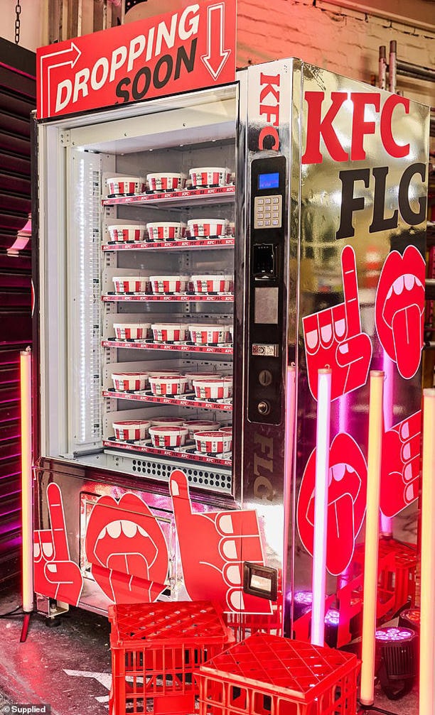 Fried Chicken Vending Machines : Sweet Tokyo Hot & Crispy