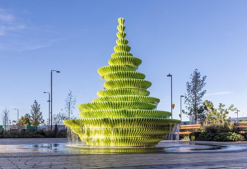 Eye-Catching Water Sculptures : water sculpture