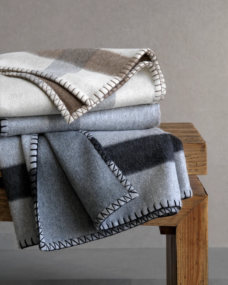 Cozy High-Quality Cashmere Throws : Sofia Cashmere