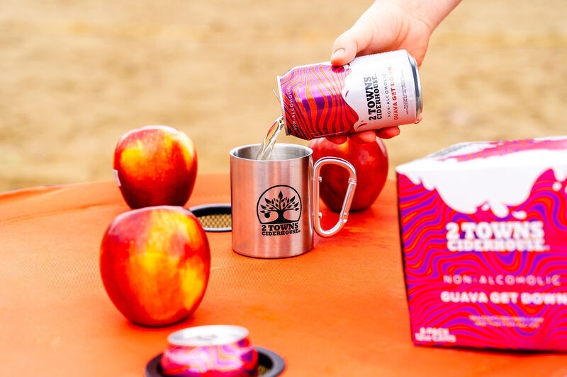 Guava-Inspired Dealcoholized Ciders : 2 Towns Ciderhouses