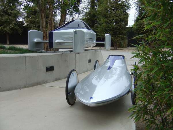 Super Sleek Soapbox Racers : General Motors Extreme Gravity Cars